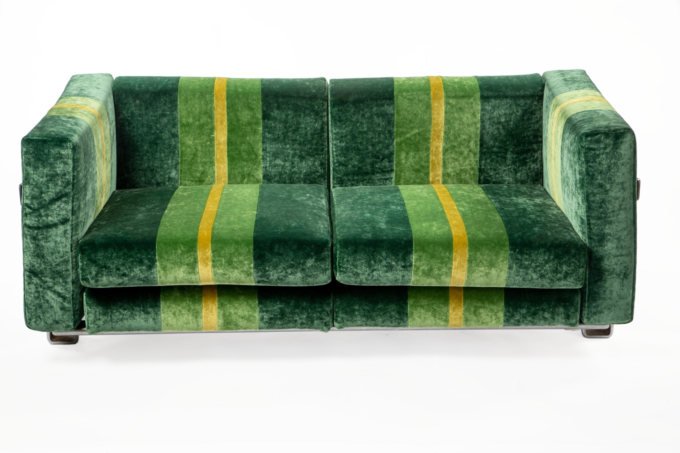Kazuhide Takahama 70s two-seater sofa reinterpreted by triplef – triplef.it